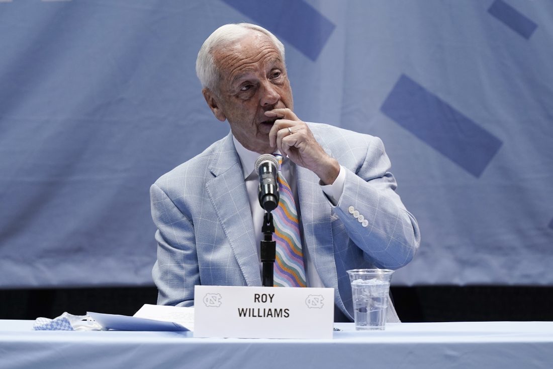 Former KU, current UNC coach Roy Williams retiring at age 70, saying he ...